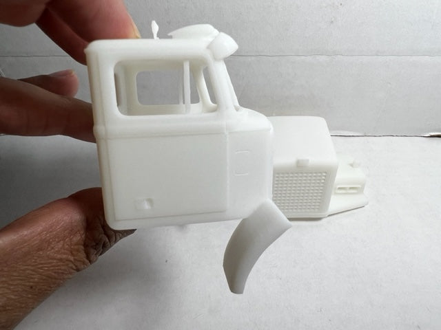 Diamond Reo Giant SBA ( set back axle) resin model truck conversion ca ...