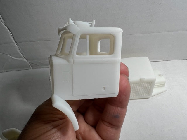 Diamond Reo Giant SBA ( set back axle) resin model truck conversion ca ...