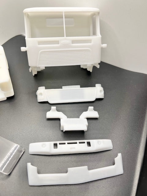 Ford CL 9000 Day Cab Resin Model Truck Conversion Cab, 1/14 (for Tamiy ...